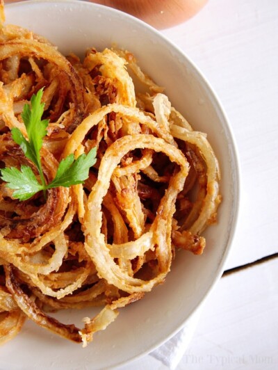 Crispy Fried Onions (Copycat French's Fried Onions Recipe)