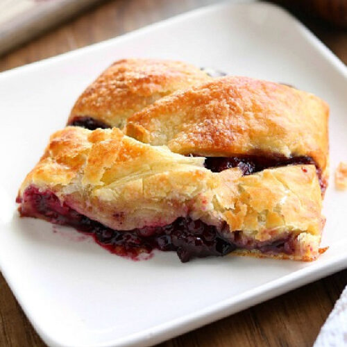Strudel with Puff Pastry (Blackberry)