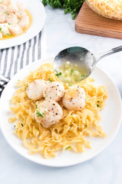 Buttery Air Fryer Scallops (Frozen or Fresh)