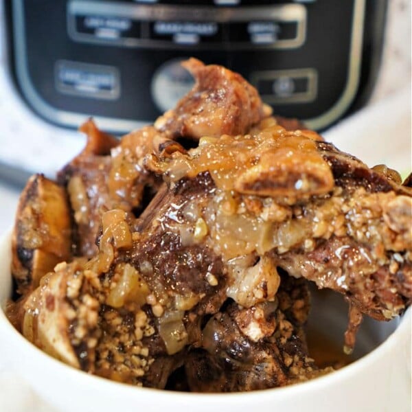 Pressure Cooker Short Ribs Recipe (Frozen or Fresh)