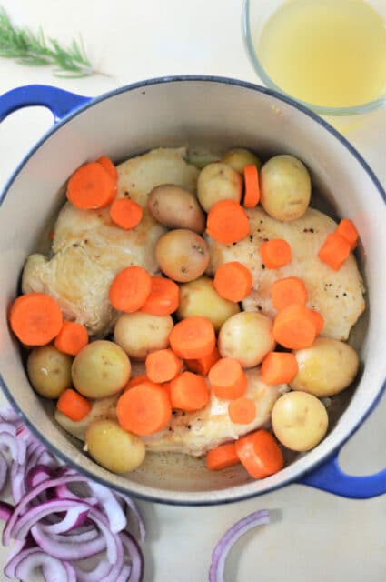 Dutch Oven Chicken Breast (with Vegetables)