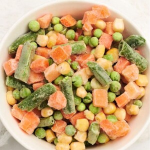 How to Cook Frozen Vegetables (3 Ways)
