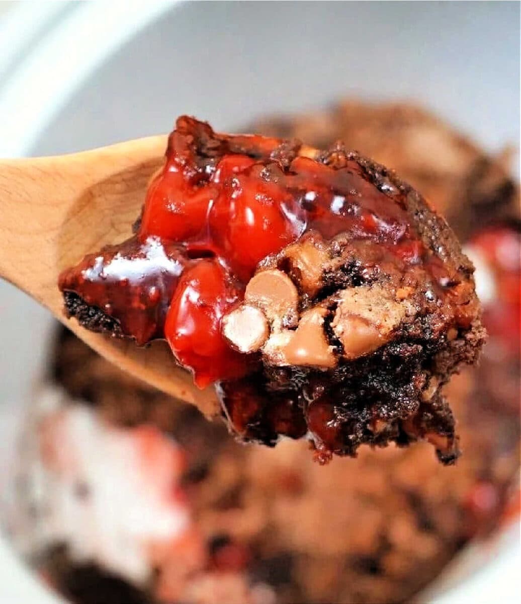 Crockpot Lava Cake (with Cake Mix - without Pudding)