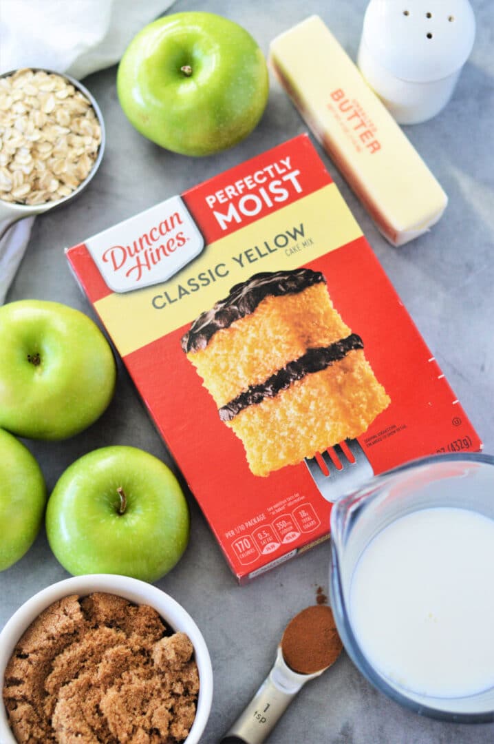 Old Fashioned Apple Cobbler with Cake Mix (with Fresh Apples)