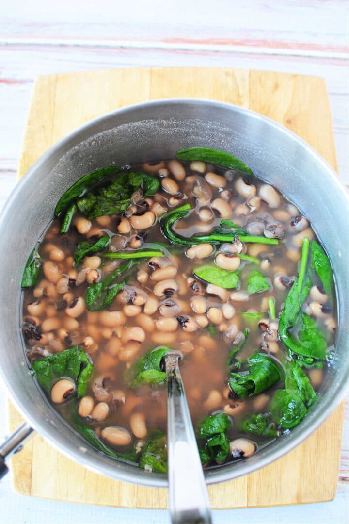 How to Cook Black Eyed Peas (Soaked or Dry)