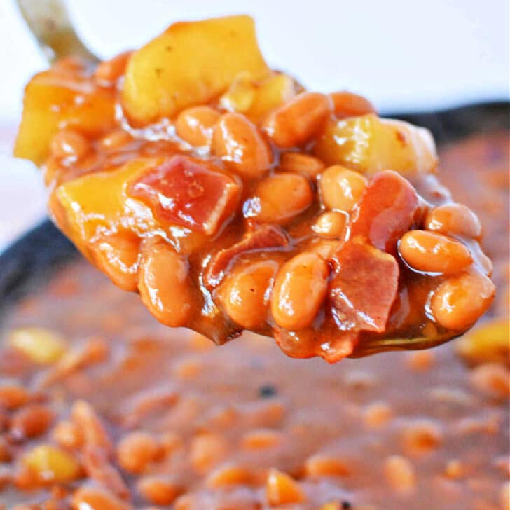 Easy Apple Pie Baked Beans (with Canned Beans)