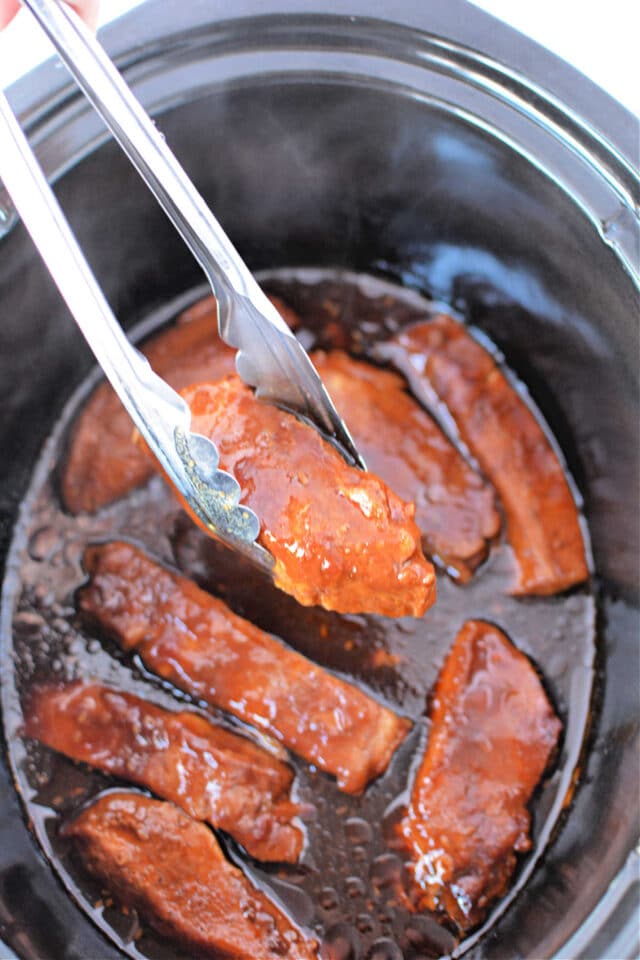 Boneless Slow Cooker Country Style Ribs (with BBQ Sauce)