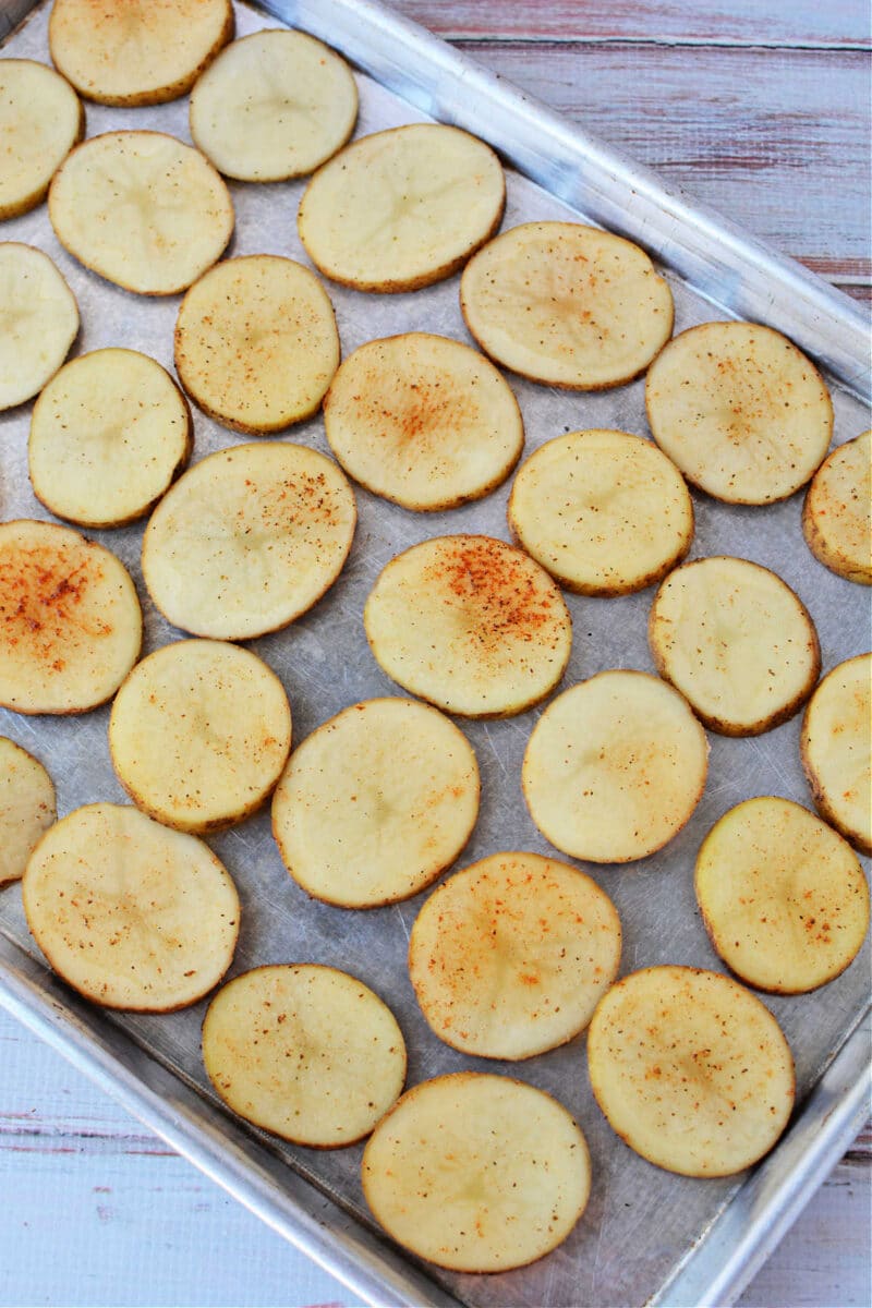 Sliced Potatoes in Oven (with Butter and Garlic)