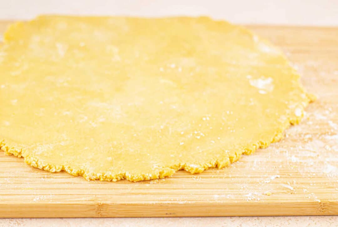 Shortbread Pie Crust Recipe (Tastes Like a Sugar Cookie!)