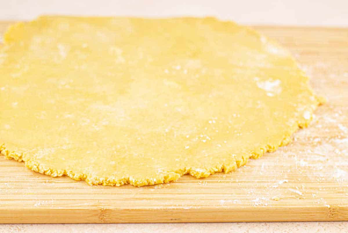 Shortbread Pie Crust Recipe (Tastes Like a Sugar Cookie!)
