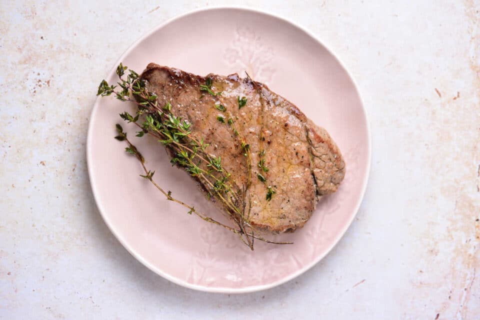 How to Cook Chuck Steak (on the Stove)