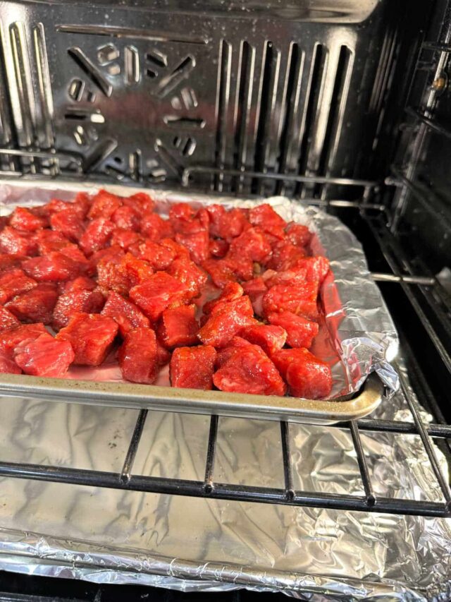 How to Cook Steak Tips in Oven (with Dry Rub)