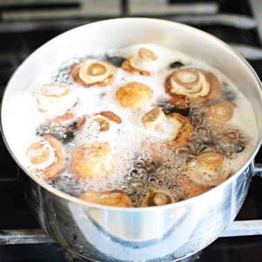 Boiled Mushrooms (Whole)