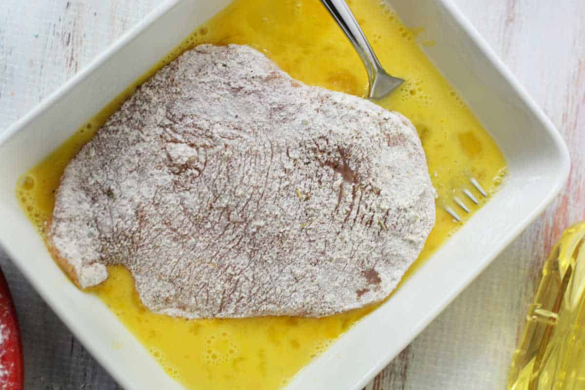 Pan Fried Chicken Cutlets (with Flour)