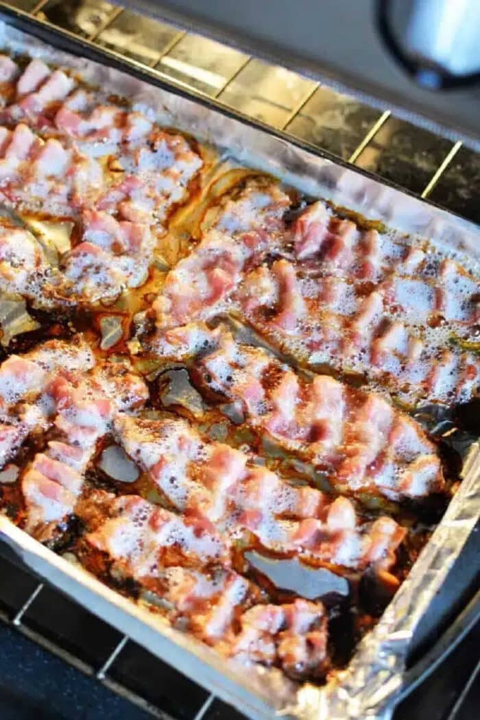 How to Cook Bacon in the Oven with Aluminum Foil Baking Sheet