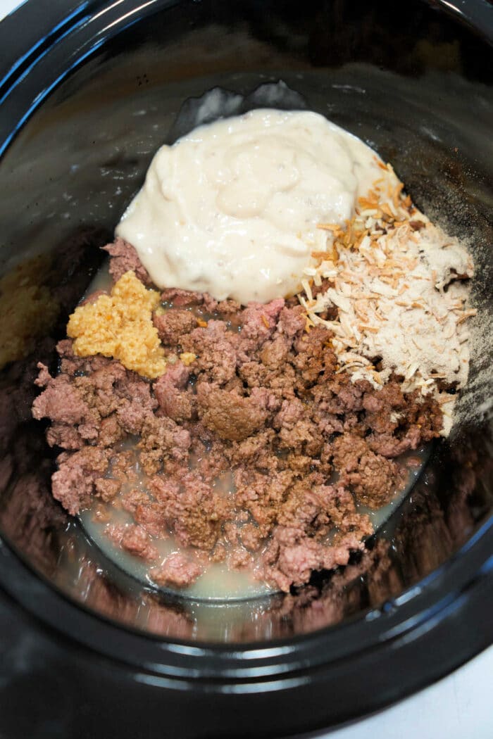 Slow Cooker Ground Beef Stroganoff